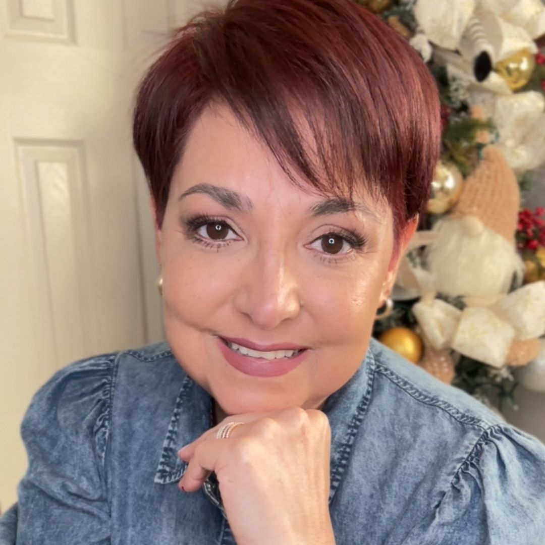 Carmin Beauty@carmin_beauty | TikTok Shop Creator Sales History | FastMoss