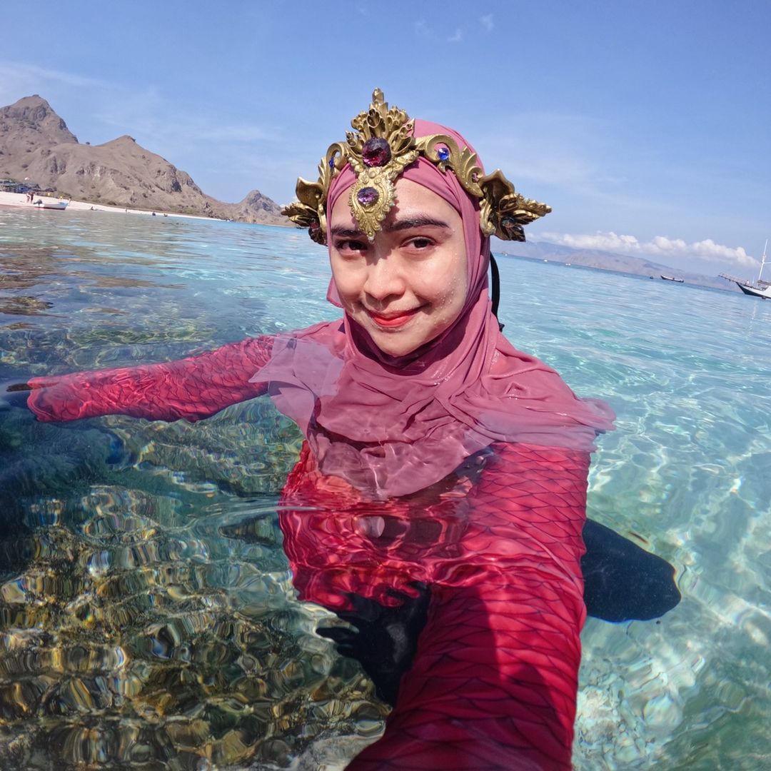 [@riaricis] Analisis Influencer TikTok: Pengikut, Konten, dan Wawasan Promo | FastMoss