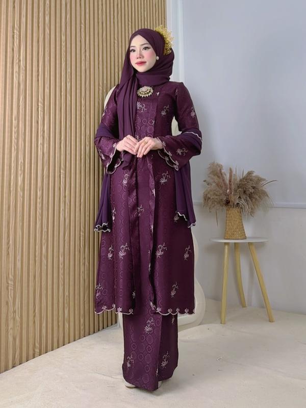 查看[IRIS RAFAEL Citra Kebaya Dewasa | Jacquard Silk Embroidery | Floral ...