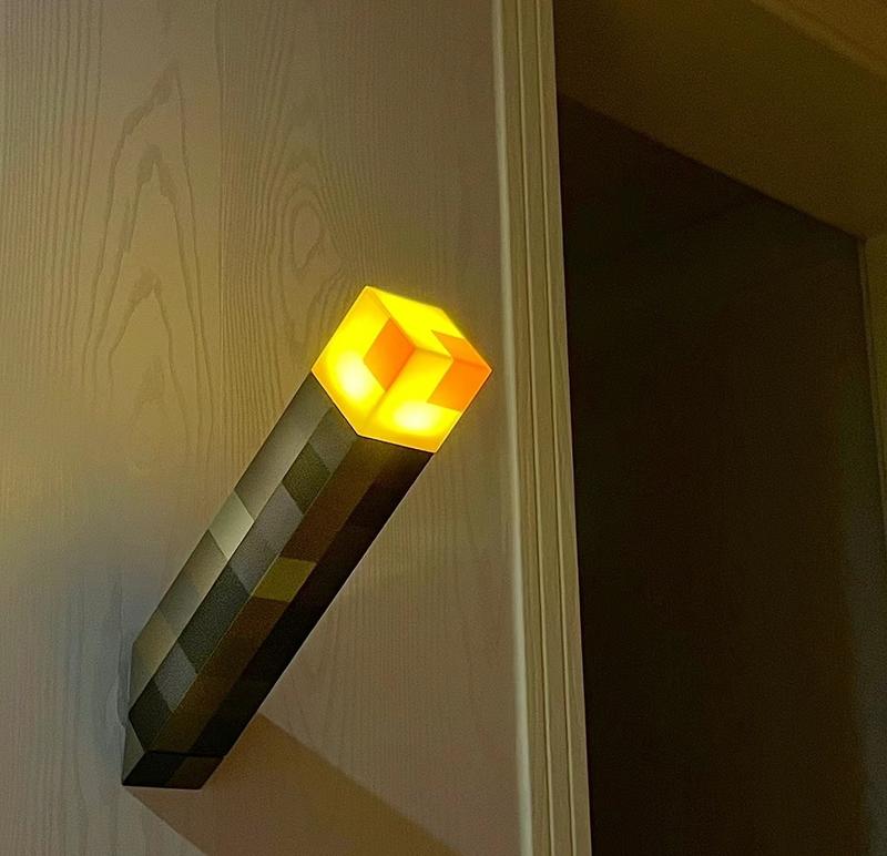 Light-up Wall Torch - Pixel Brownstone Torch Lamp - USB Pluggable Night ...