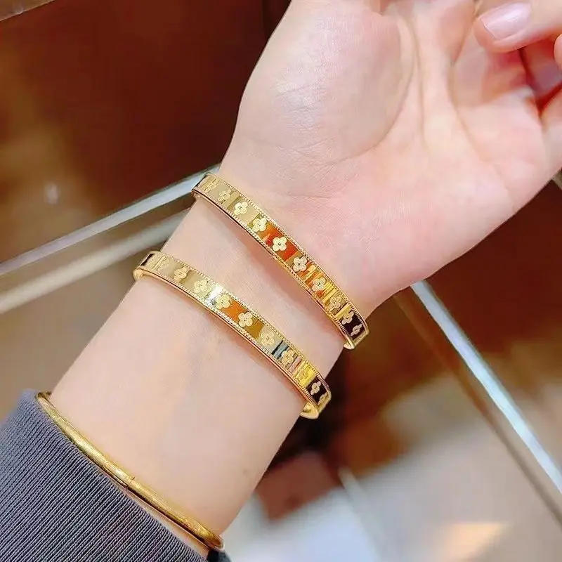 查看[Gelang Clover Bertuah Bersalut Emas Tidak Pudar Boleh Dicuci Untuk ...