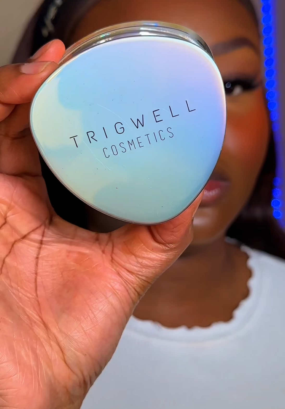 PLEASE SHARE & SPREAD THE WORD. @Trigwell Cosmetics @zoetrigwell 🩷🩷🩷🩷 # ...