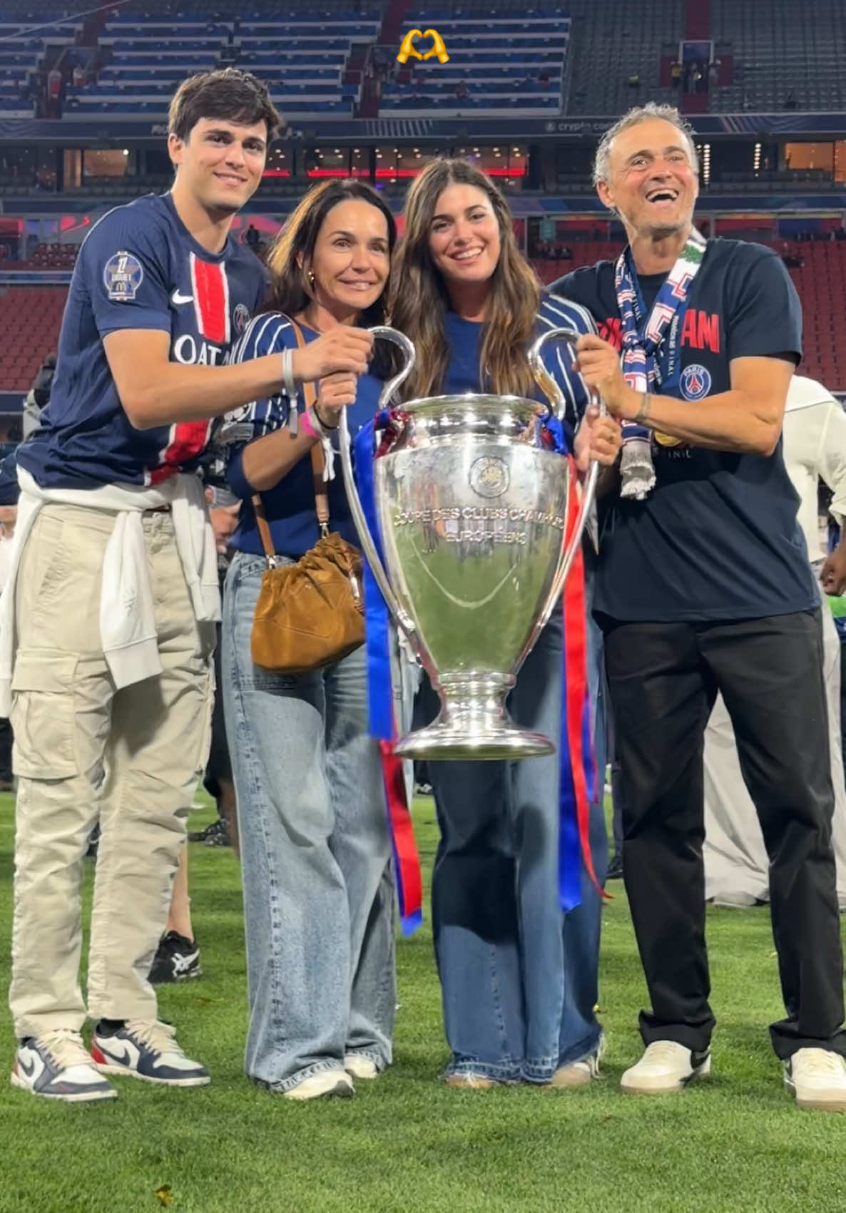 Luis Enrique with his family ️ #UCL #UCLFinal #ParisvsInter丨TikTok ...