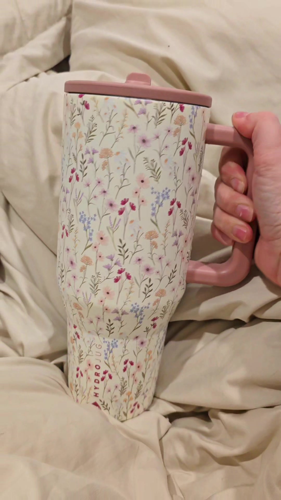 9am PST dont miss it! #hydrojug #hydrojugtraveler #hydrojuglife # ...