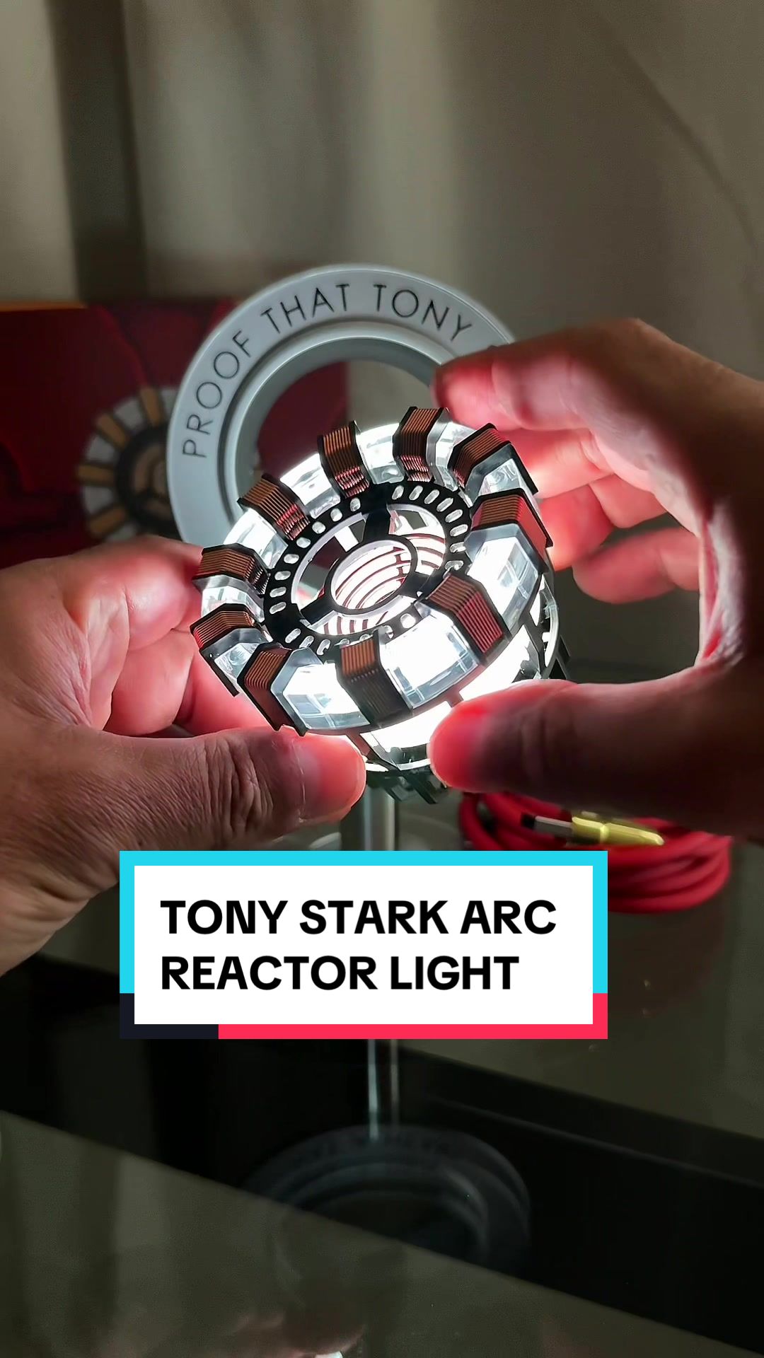 This Arc Reactor light makes a great gift for the Marvel and Iron Man ...