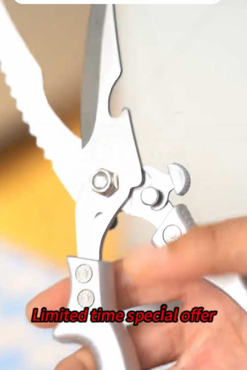 Don't use a kitchen knife anymore! This chicken bone clipper is popular ...