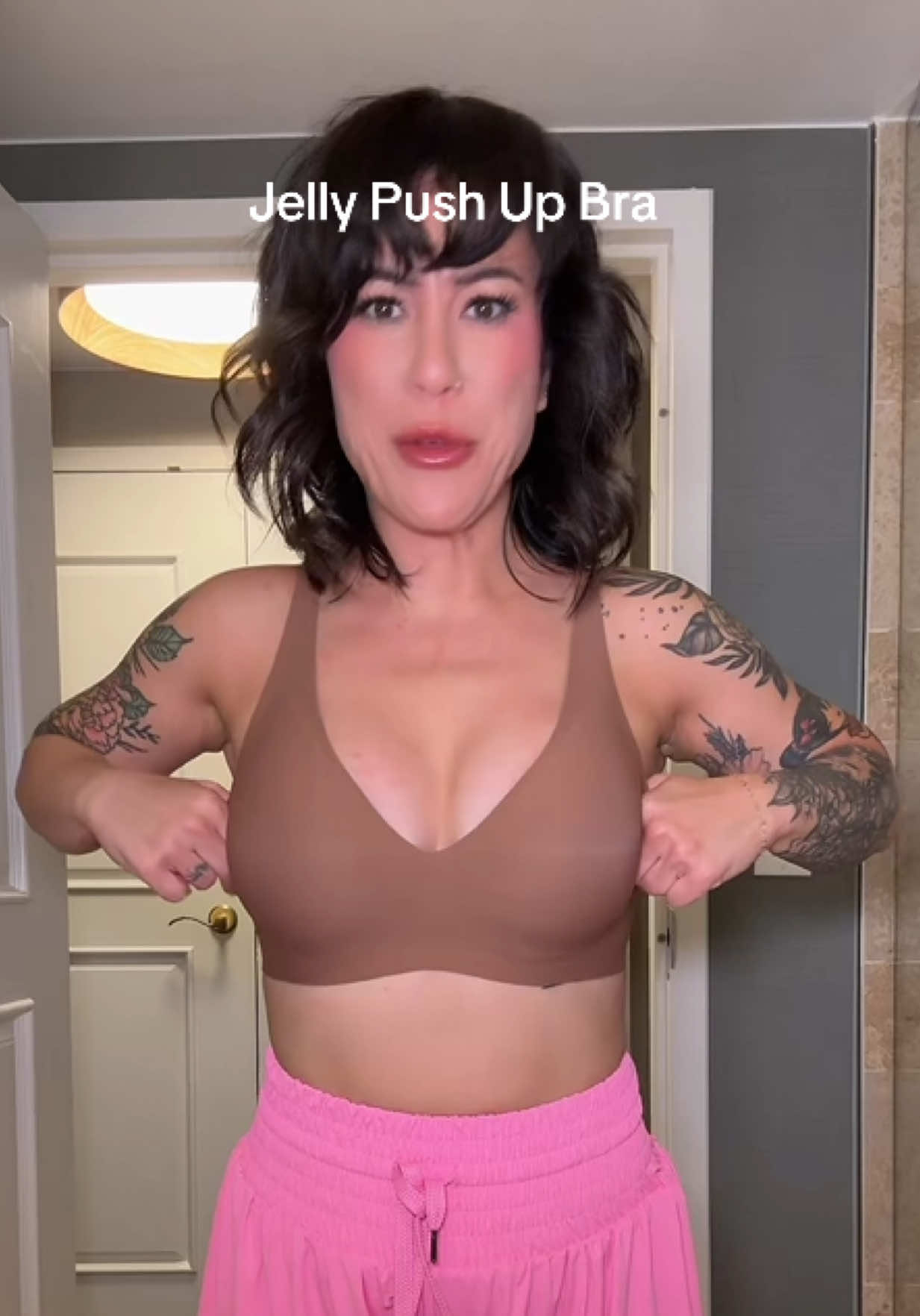 @VRCOMFY Jelly Bra is pure bra magic! #bras #vrcomfy #dealsforyoudays 丨TikTok Video Performance ...