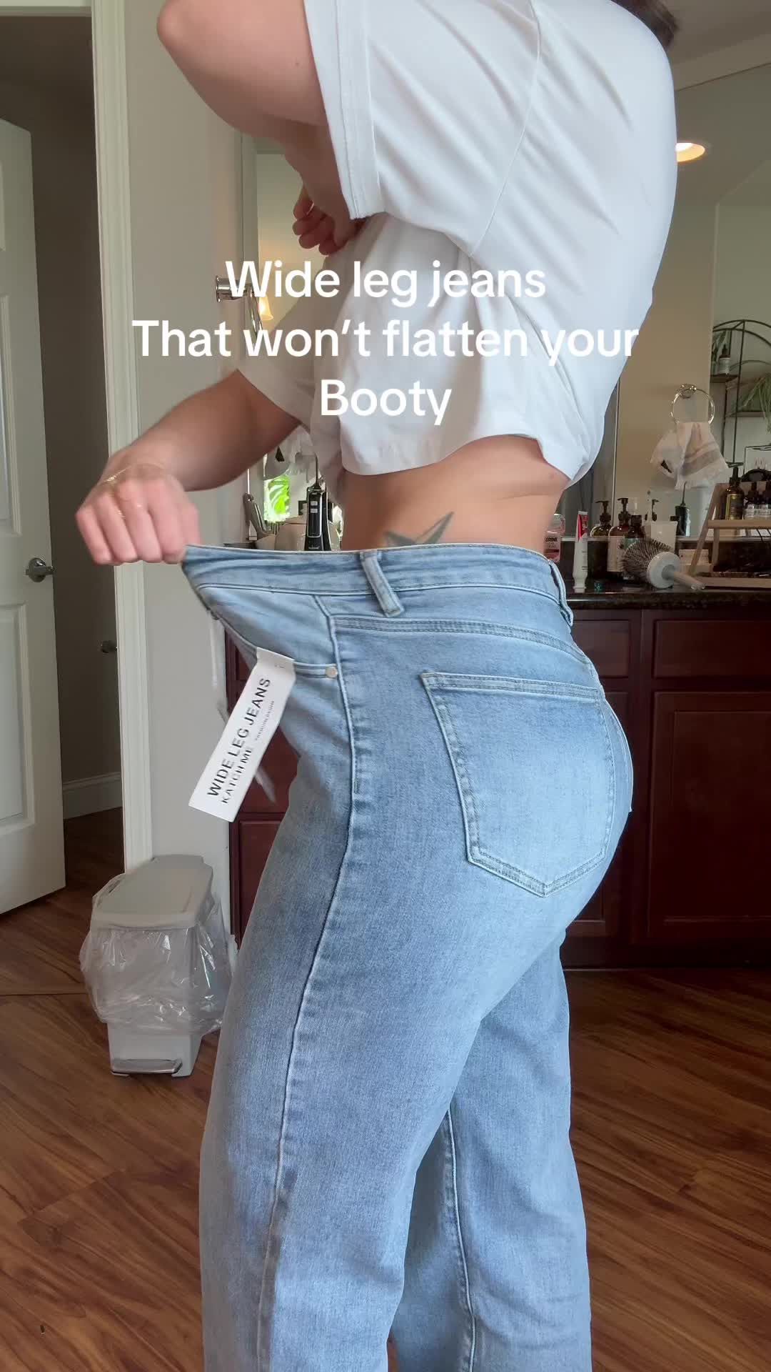 Go down 1 size for a more fitted look. I’m 5’4. 30inch waist. 42 inch ...